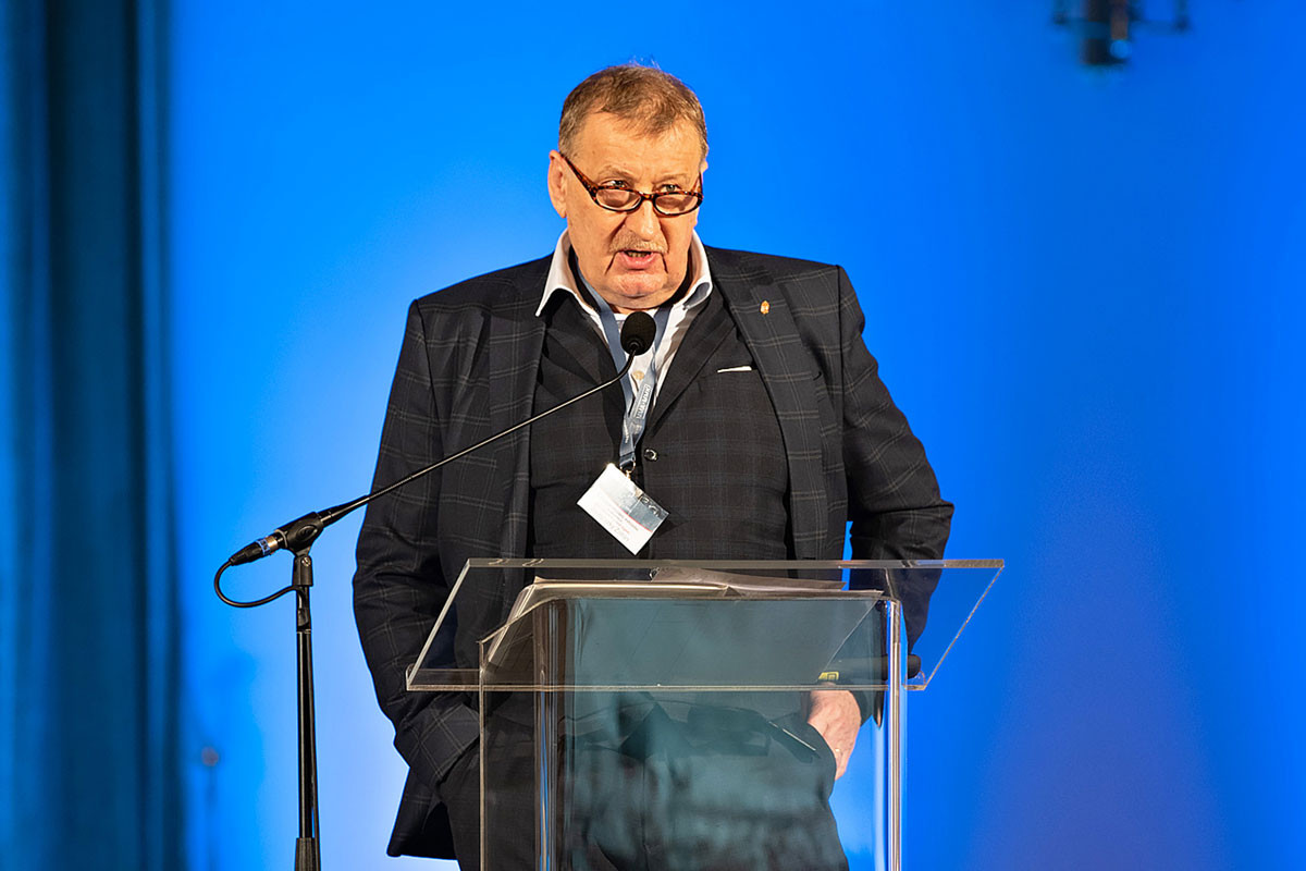 Hetvenéves a Magyar Állami Népi Együttes és a Balett Intézet néptáncos ...