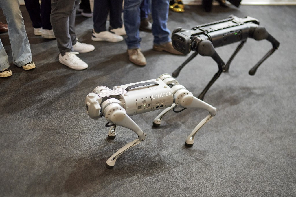 Így segített Bergh, a robotkutya a New York-i parkolóház összeomlásakor