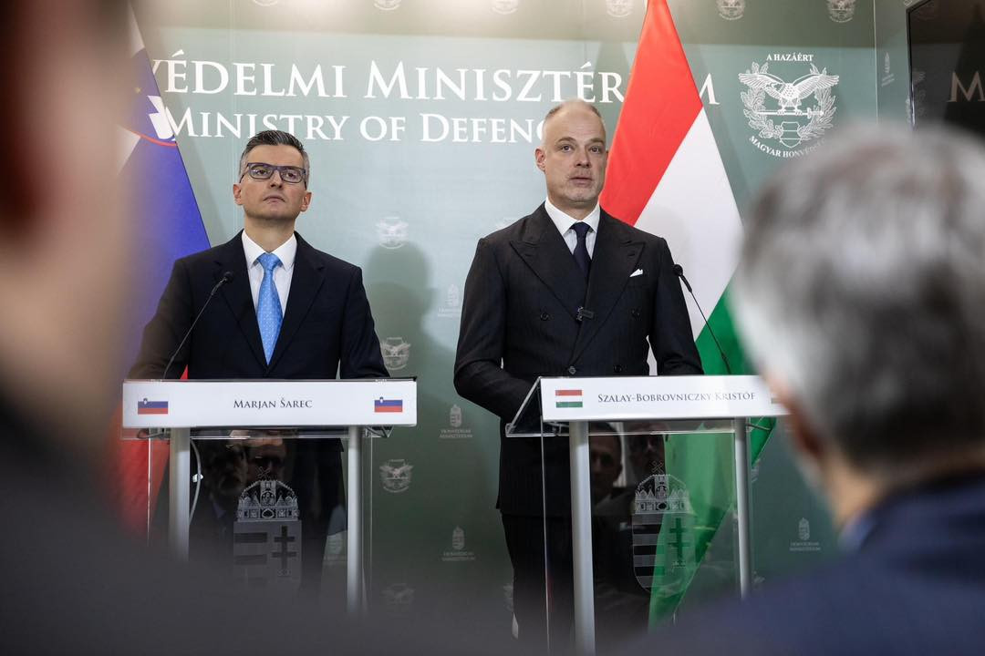 Szalay-Bobrovniczky Kristóf: A Magyar Honvédség helikopterei is ... Szalay-Bobrovniczky Kristóf: A Magyar Honvédség helikopterei is ...